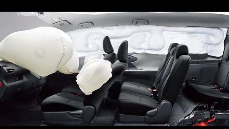 Toyota Prius Alpha Overview, Engine, Interior and Specifications