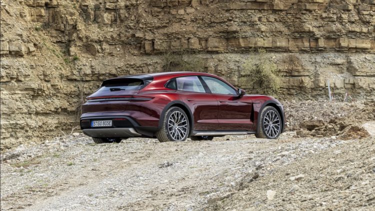 Top 5 World’s Fastest SUVs - Automotive News